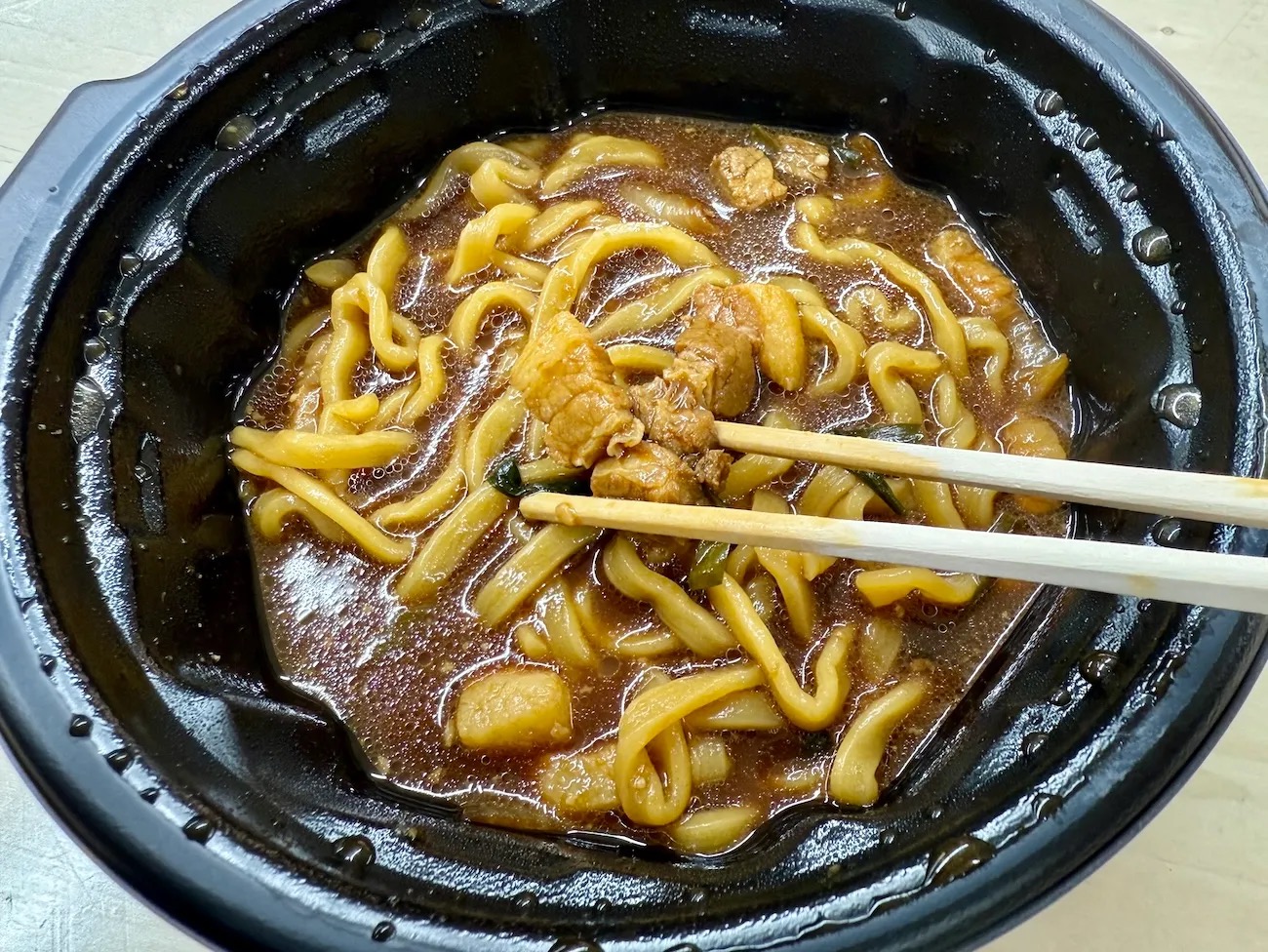 Ramen vending machine brings a new noodle stand experience to Tokyo ...