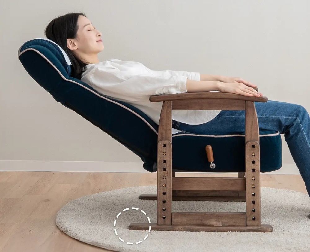 Japan’s bullet train-upholstery chairs bring Shinkansen style to your ...