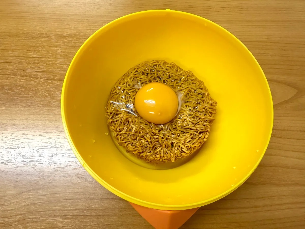Does the Shirotama Maker kitchen gadget really create perfect instant ramen eggs? | SoraNews24 ...