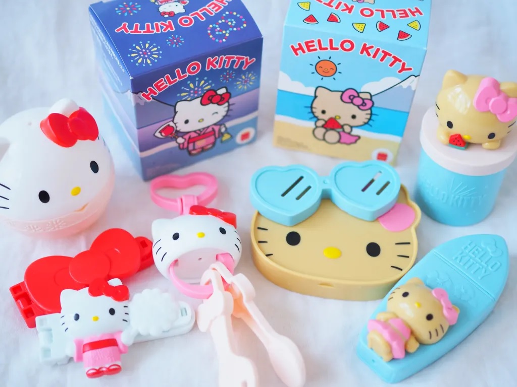 Hello Kitty’s new McDonald’s Japan Happy Meal items are here, and we’ve ...