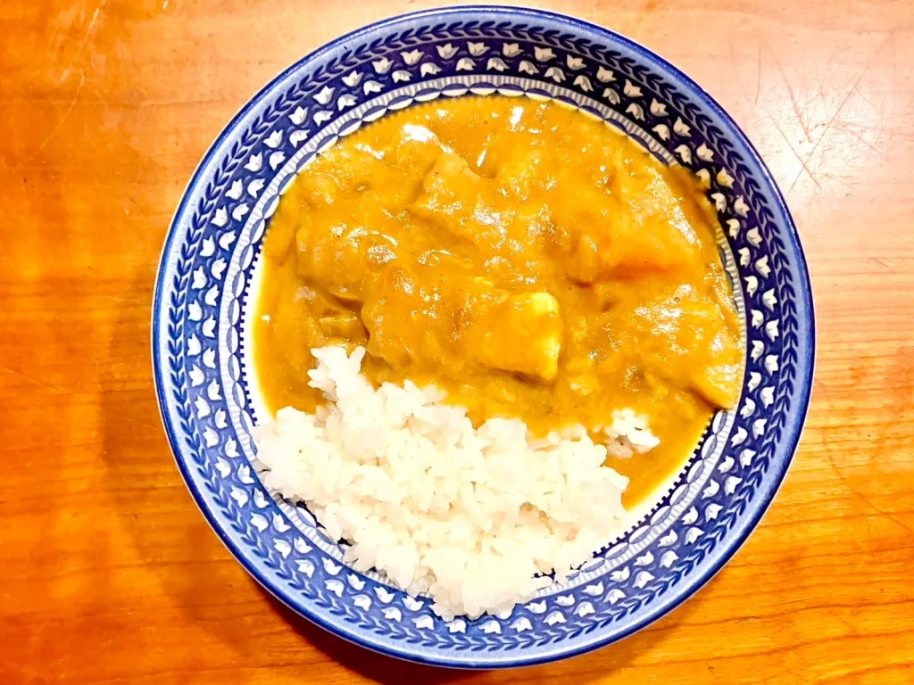 Japanese instant curry promises flavor of day-old curry right away, and ...