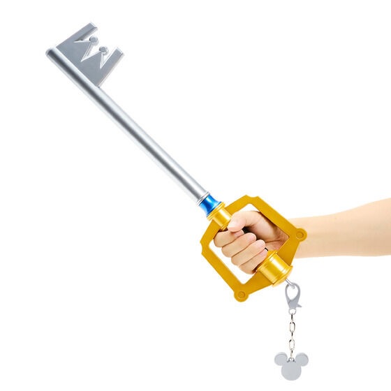 Giant real-world Kingdom Hearts Keyblade plays music and magic sound ...