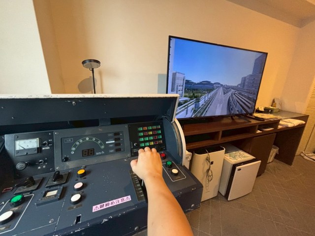 Stay in a Tokyo hotel with a train driver’s seat in the room ...