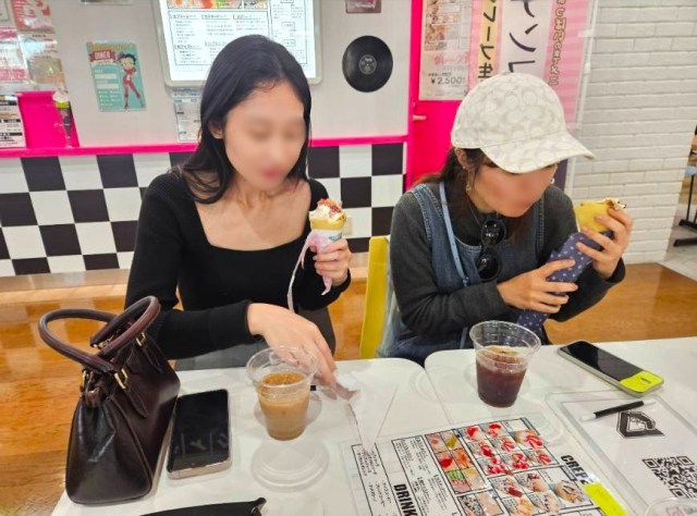 How to get your money’s worth at an all-you-can-eat crepe challenge in ...