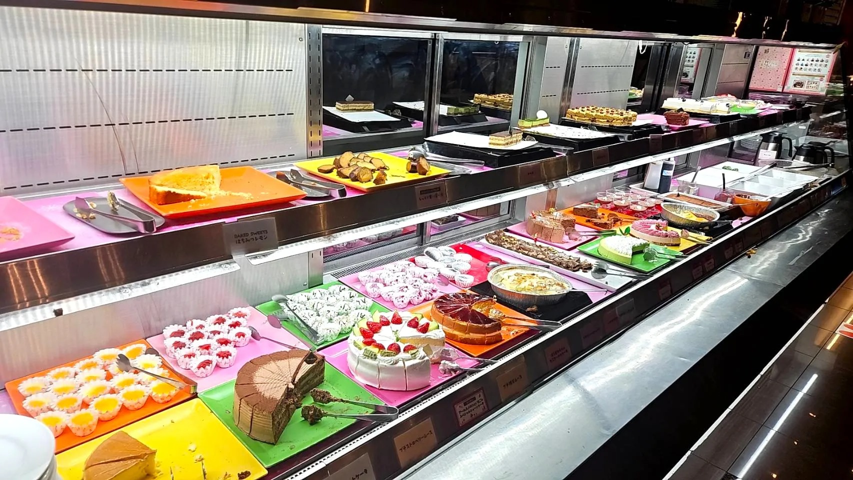 We revisited Sweets Paradise after a decade to see if Japan’s dessert ...