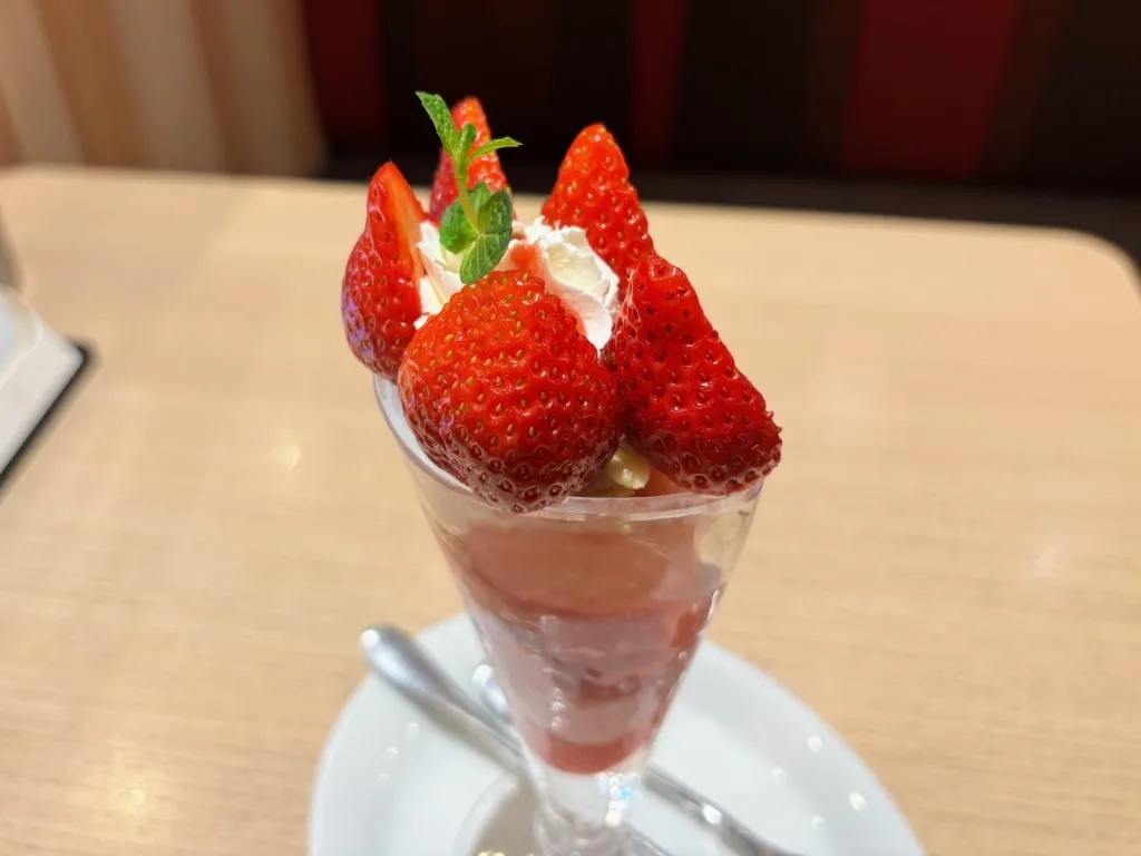 Denny’s new Japanese parfait looks totally different depending on what ...