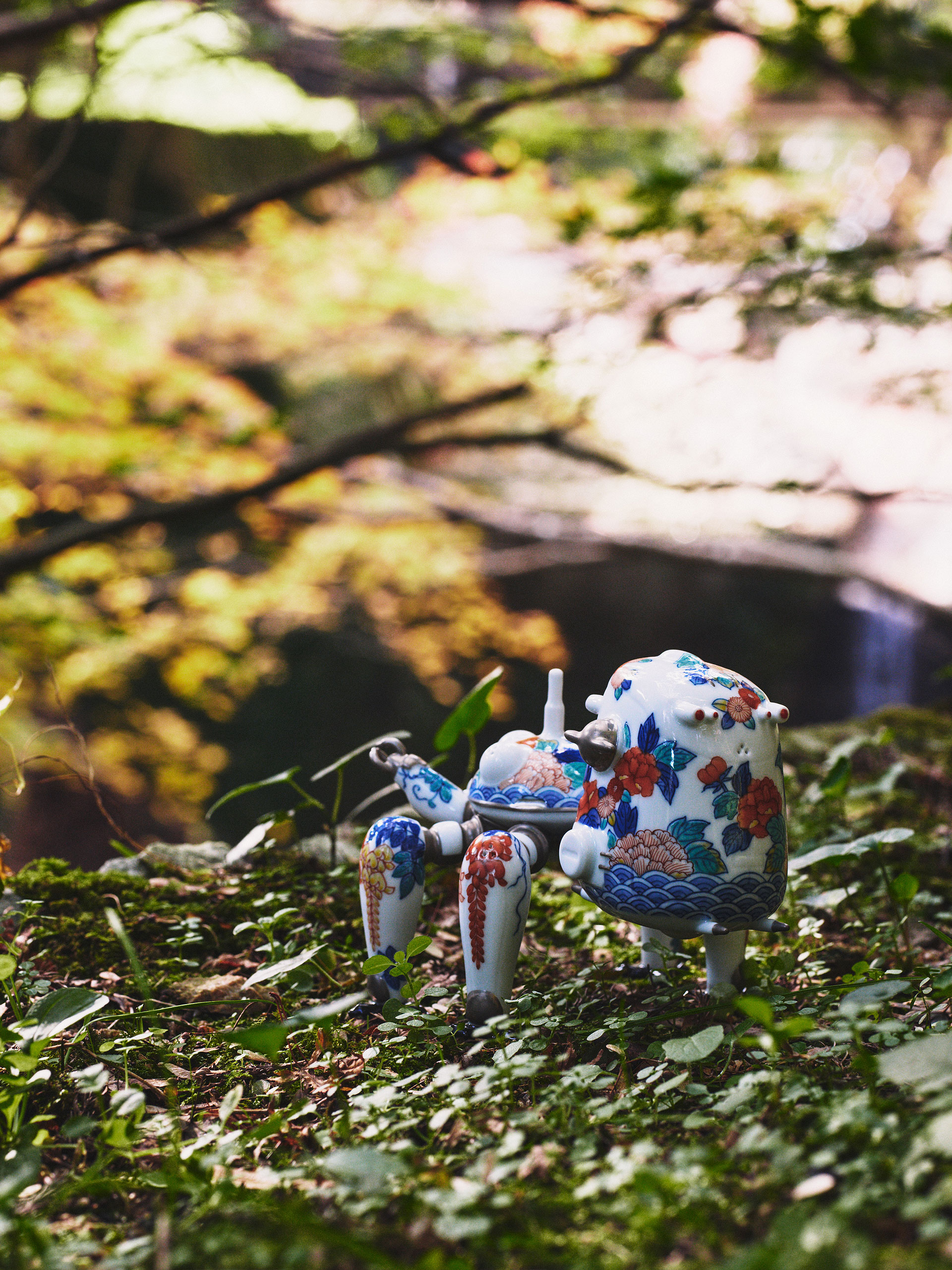 Ghost in the Sheel goes traditional with Japanese porcelain Tachikoma ...